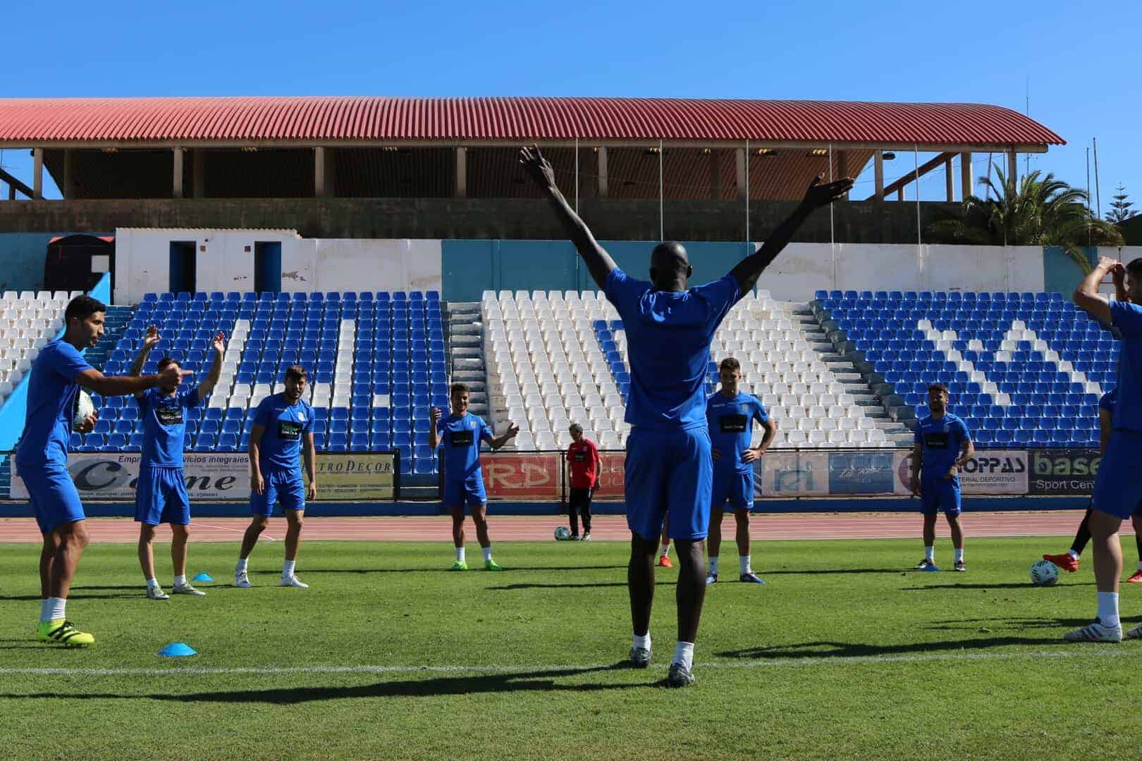 Los azulinos viven su particular fin de temporada - UD Melilla