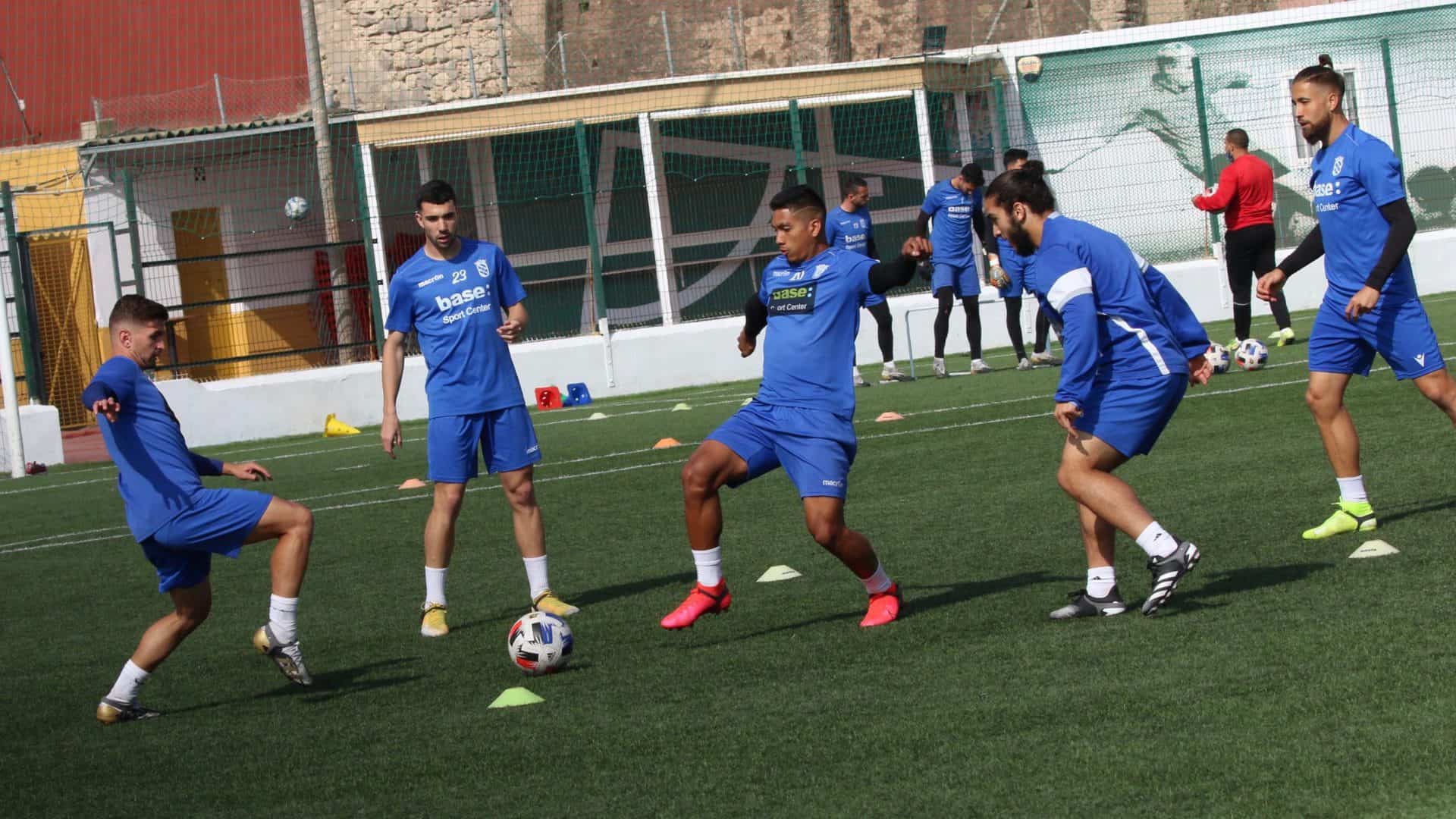 Los azulinos siguen preparando en La Espiguera el partido de ...