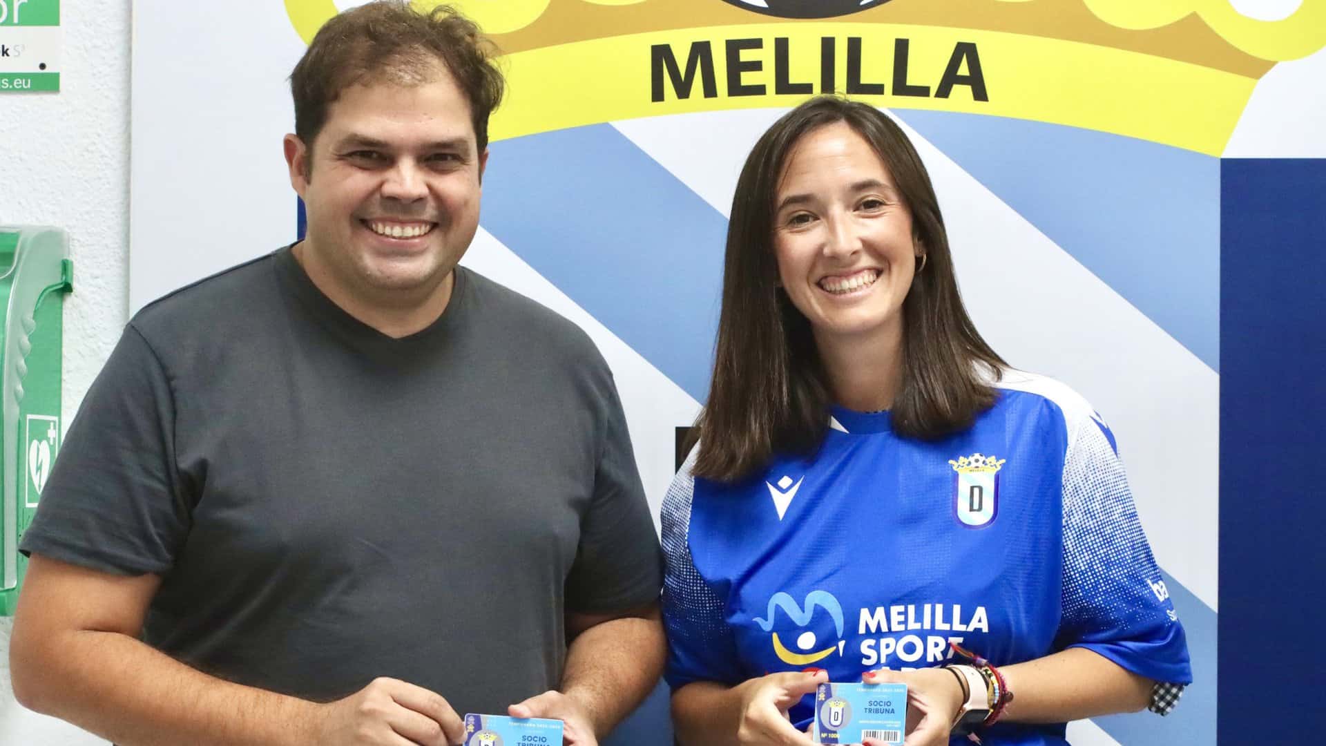 Los aficionados azulinos quieren “volver” al Álvarez Claro - UD Melilla