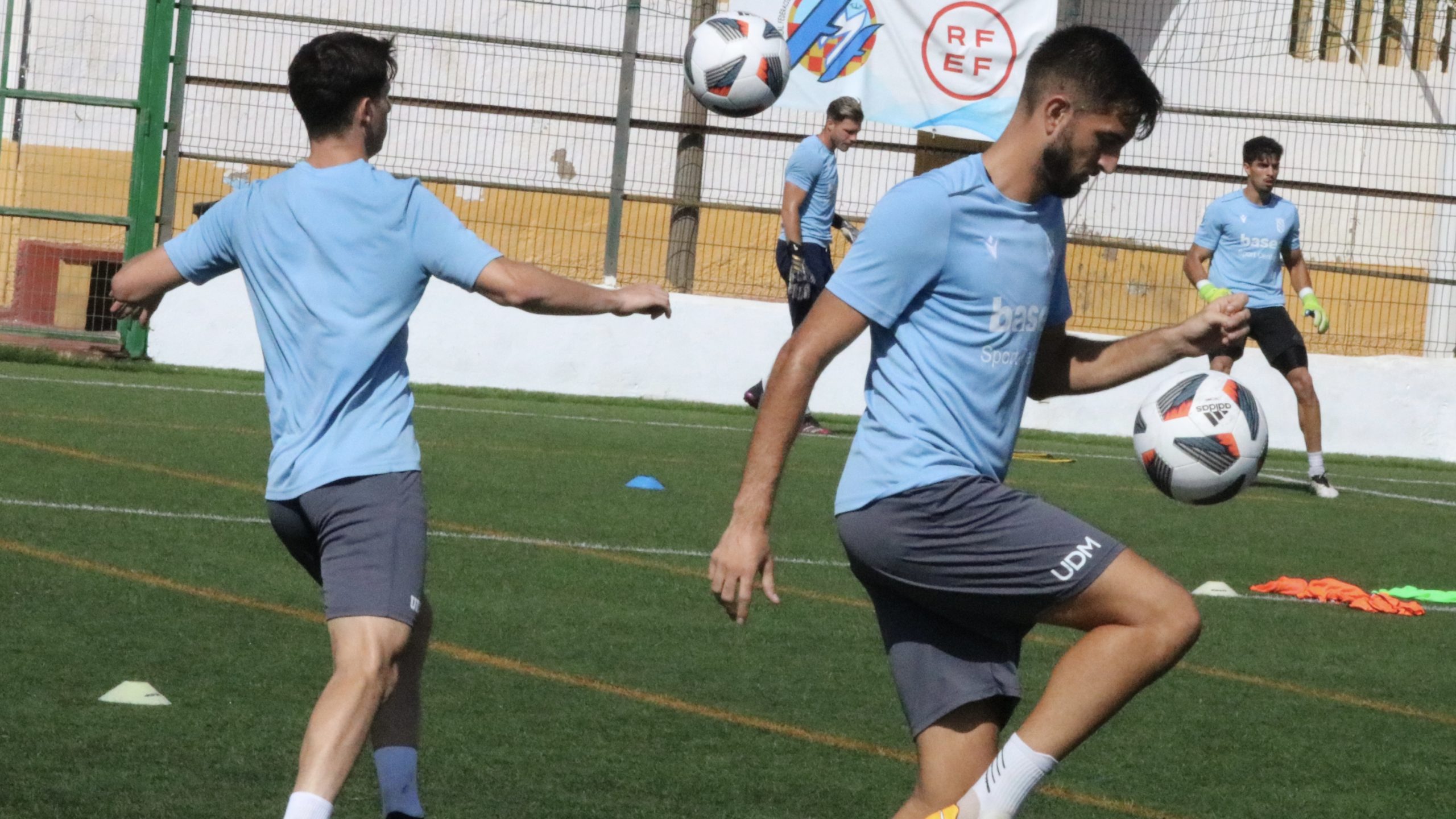 Los azulinos con los cinco sentidos puesto en el partido ante el CD ...